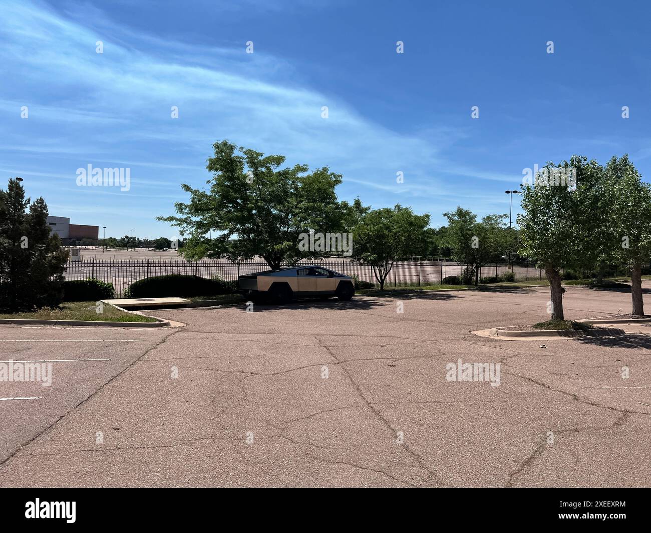 Tesla cybertruck car hi-res stock photography and images - Alamy