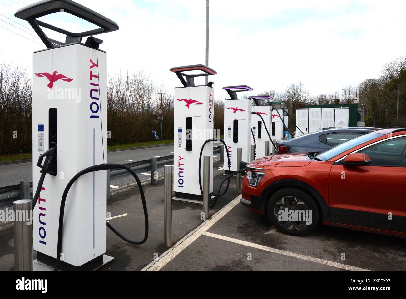 Charger units hi-res stock photography and images - Alamy