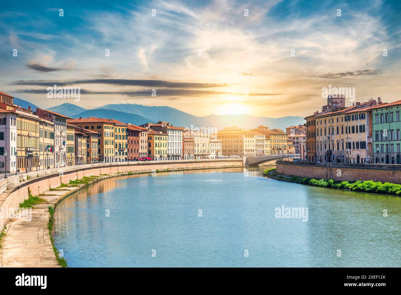 Pisa mountain hi-res stock photography and images - Alamy