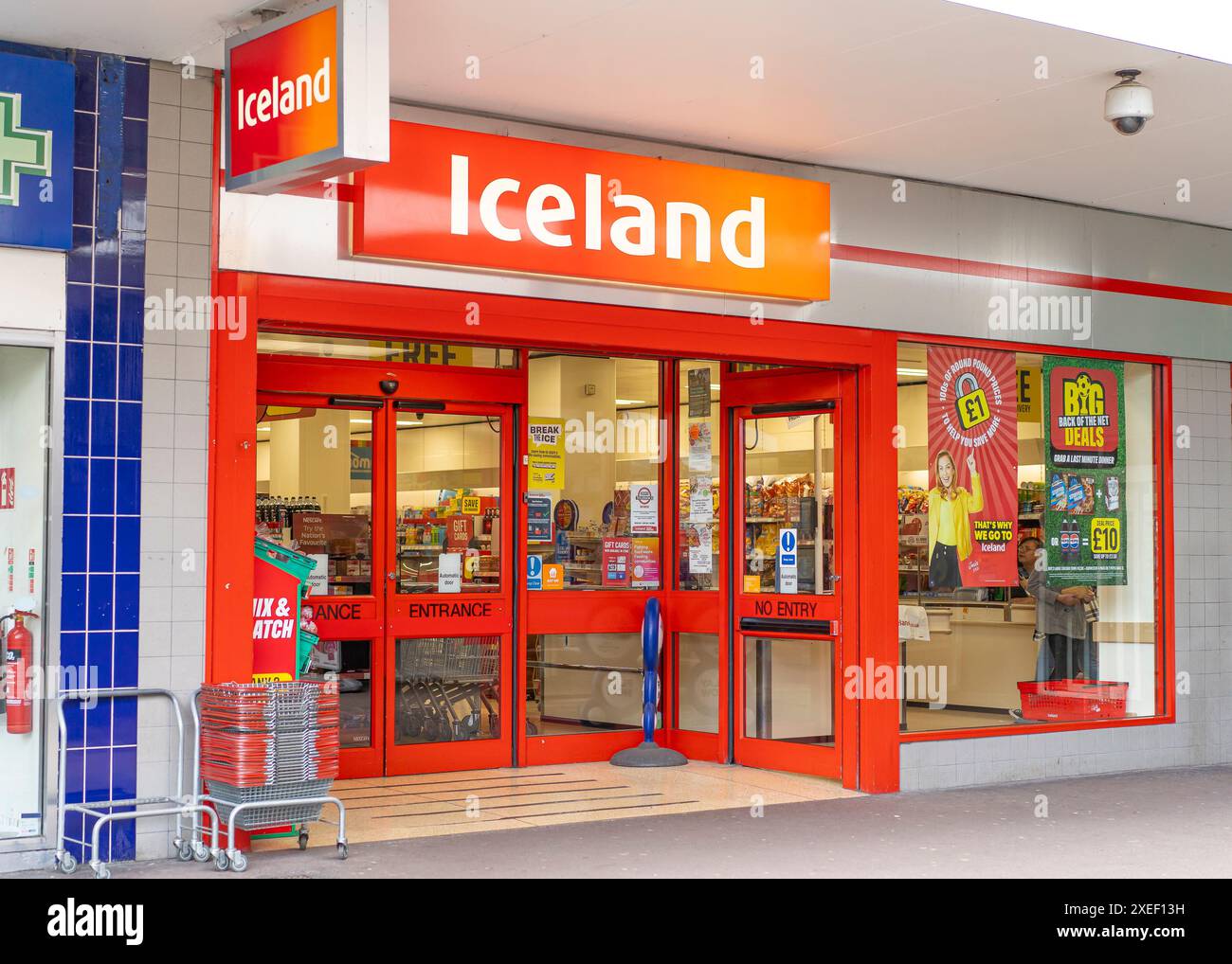Front entrance of an Iceland store/ shop on a UK high street Stock ...