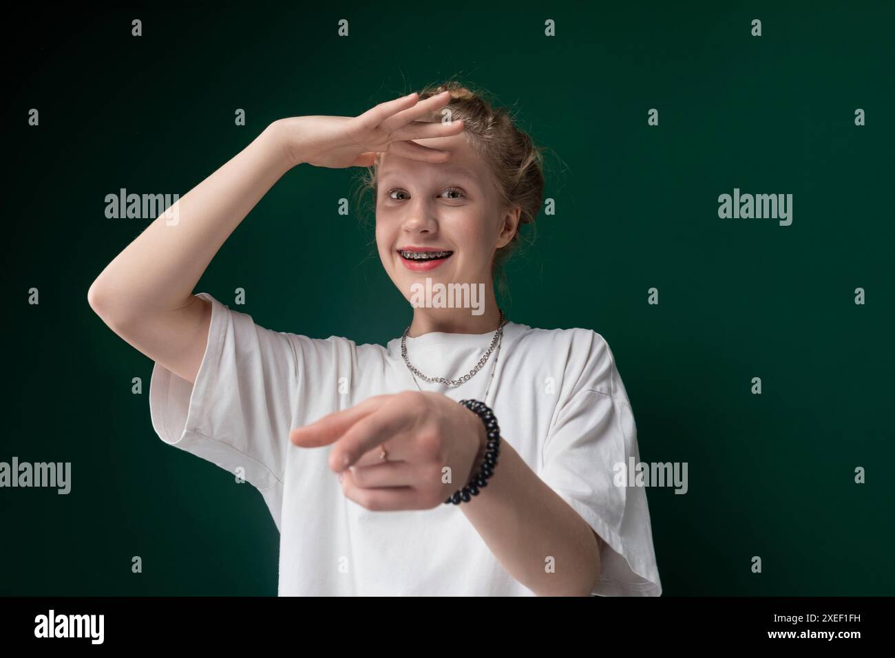 Woman showing pointing hi-res stock photography and images - Alamy