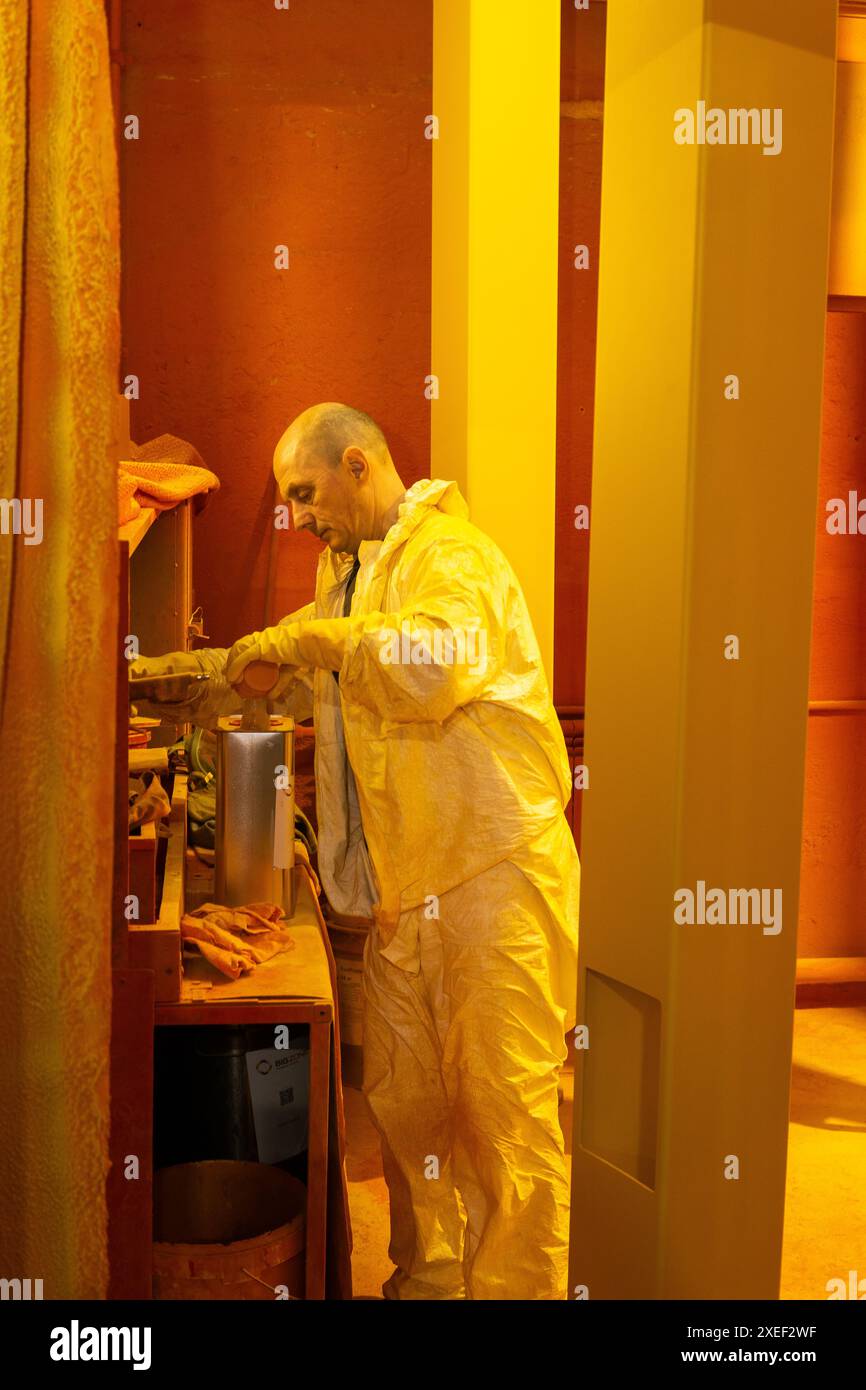 Lacquer solvent hi-res stock photography and images - Alamy