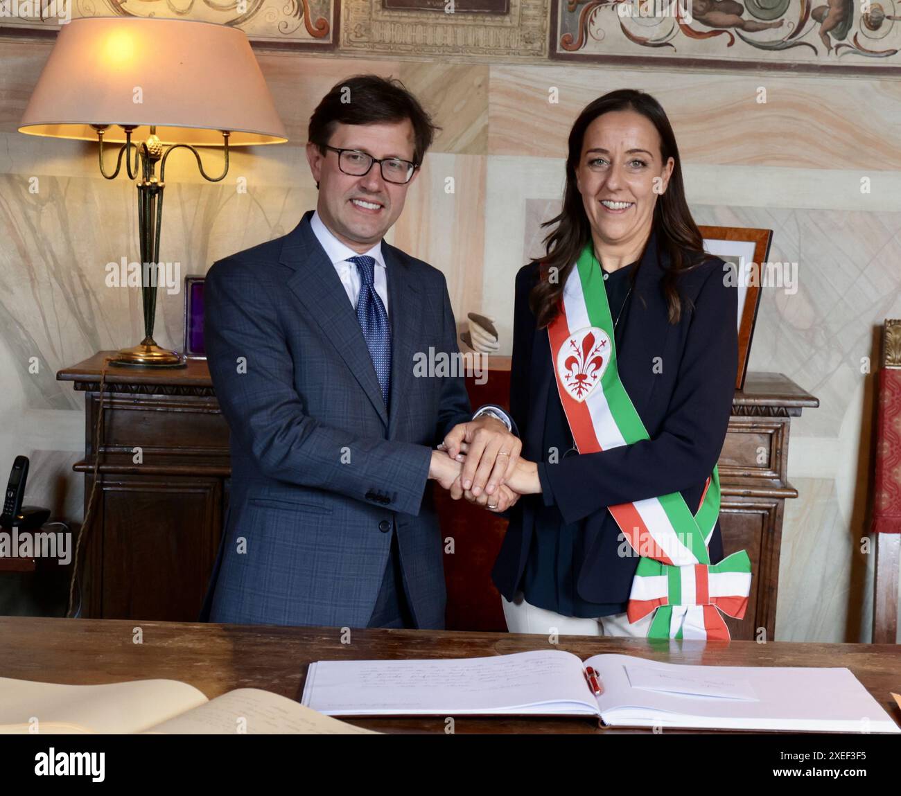 Florence - Florence - Handover and tricolor band, in the Clemente Sesto ...