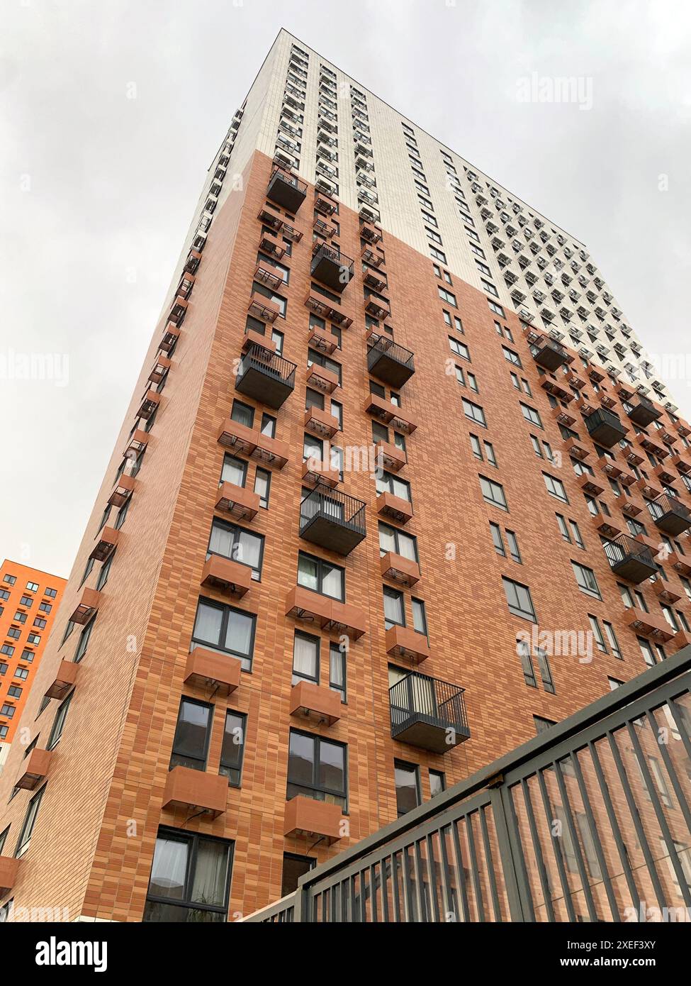 High tall buildings in new hi-res stock photography and images - Alamy