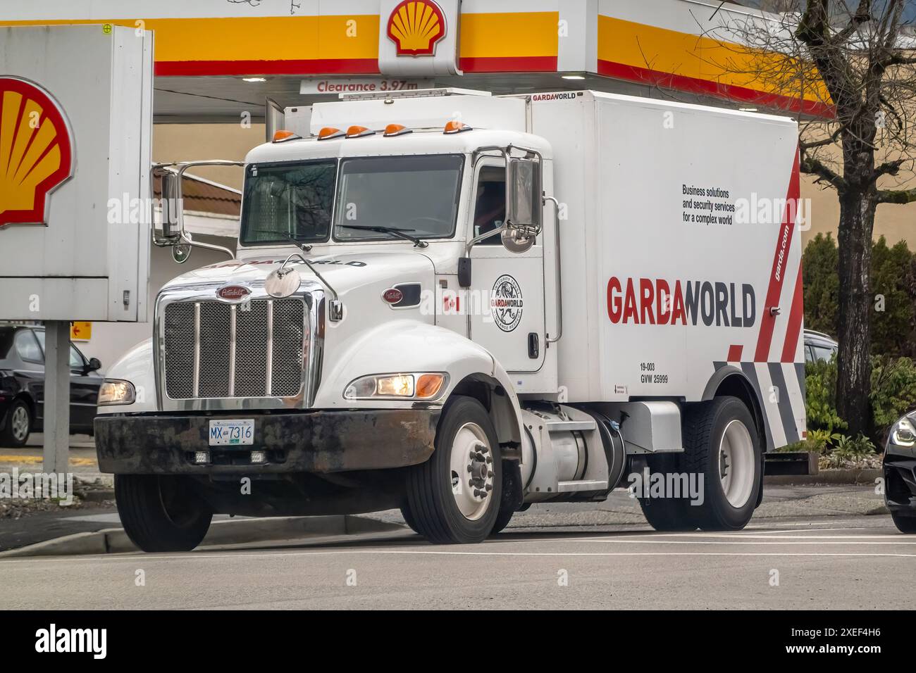 Gardaworld security armored truck hi-res stock photography and images ...