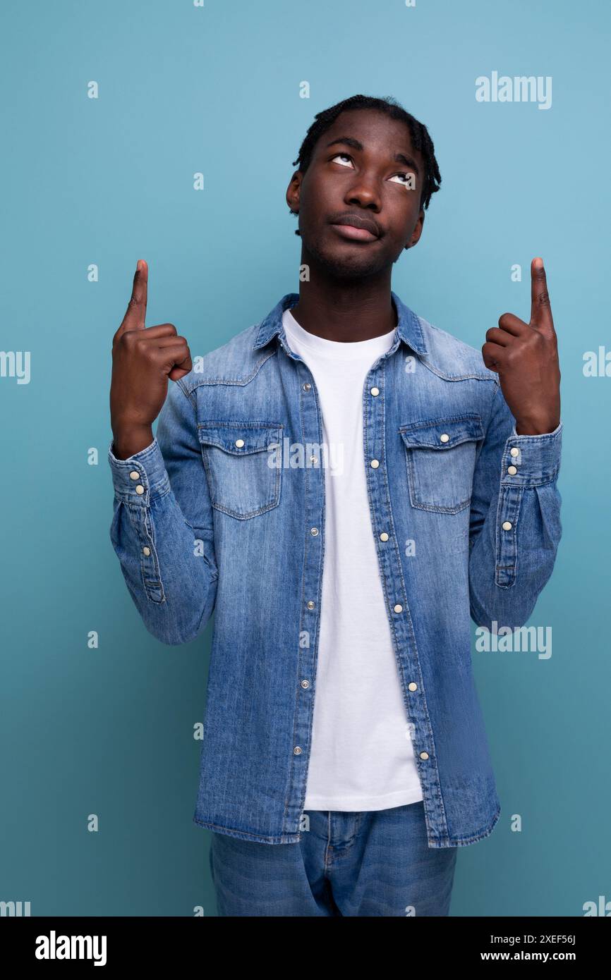 Black guy points finger hi-res stock photography and images - Alamy