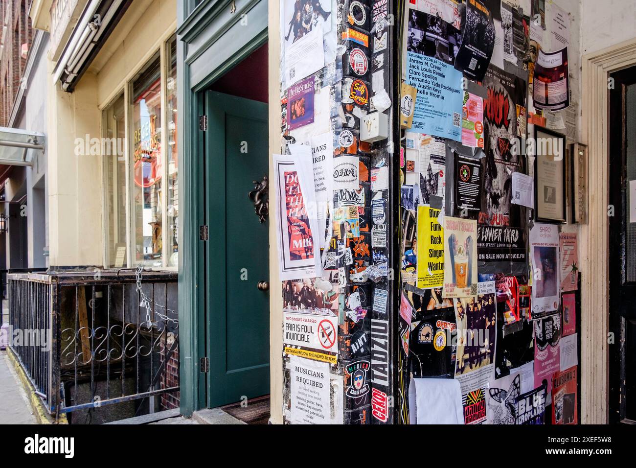 Rock street flyers hi-res stock photography and images - Alamy