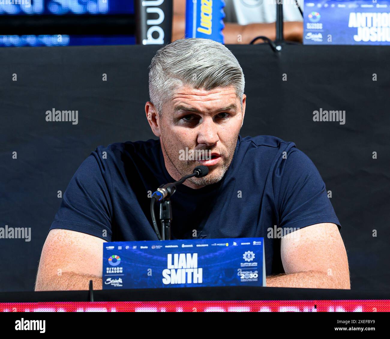 Kingdom arena in riyadh hi-res stock photography and images - Alamy