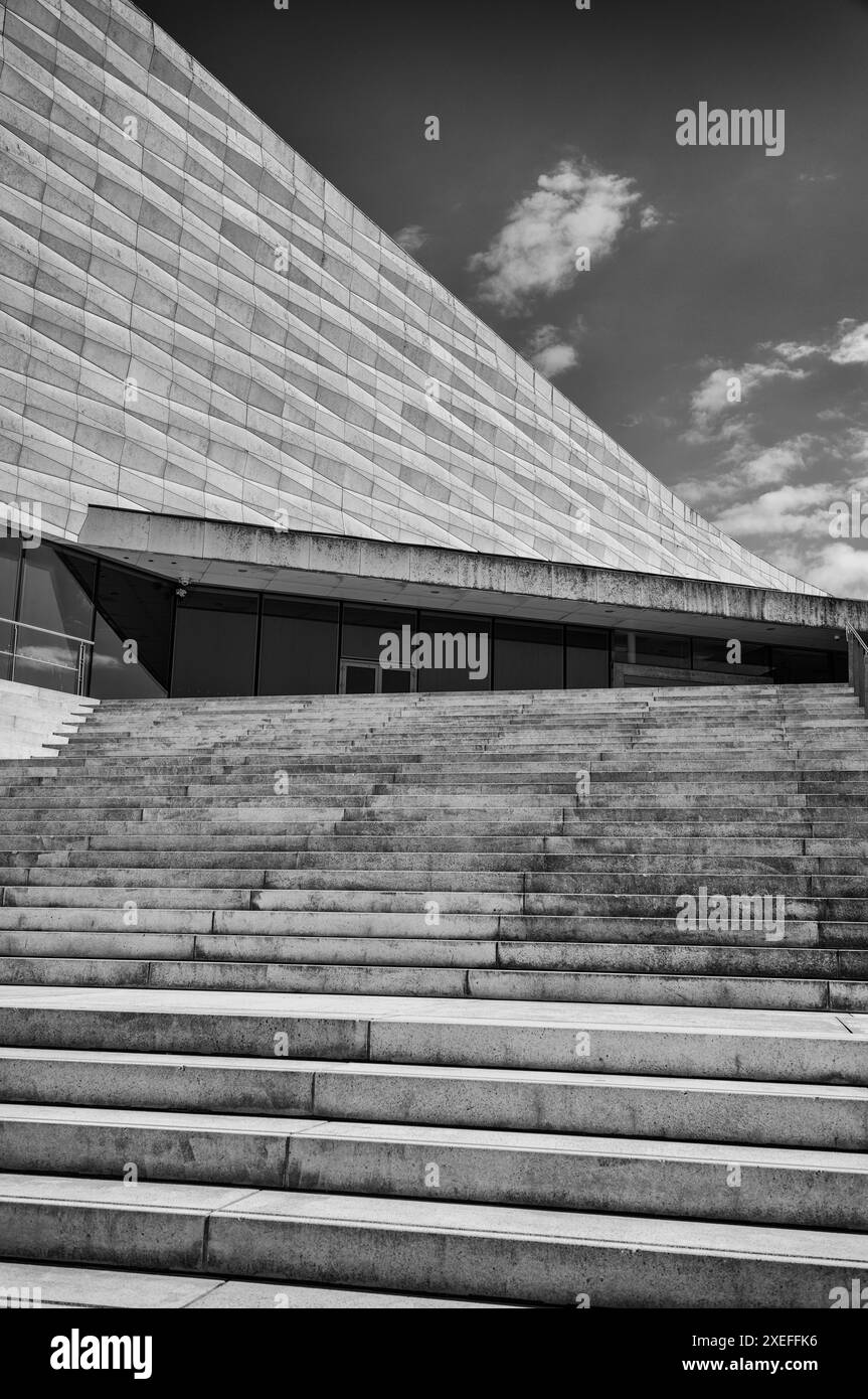 Monotone image of the stairs and side elevation of the Museum of ...