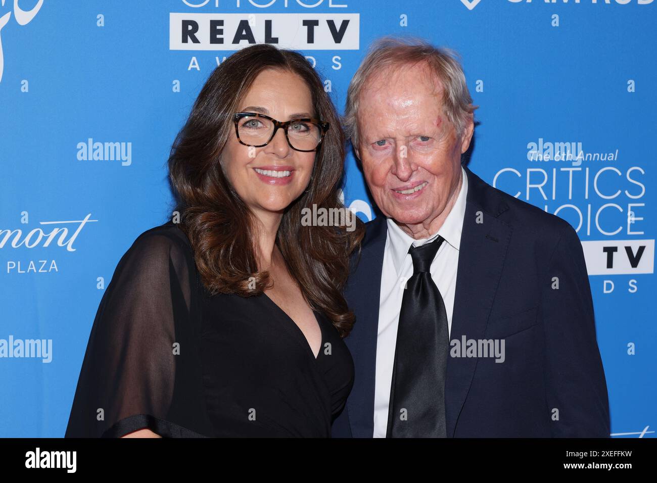 Elise Doganieri and Bertram van Munster attend the 2024 Critics Choice ...