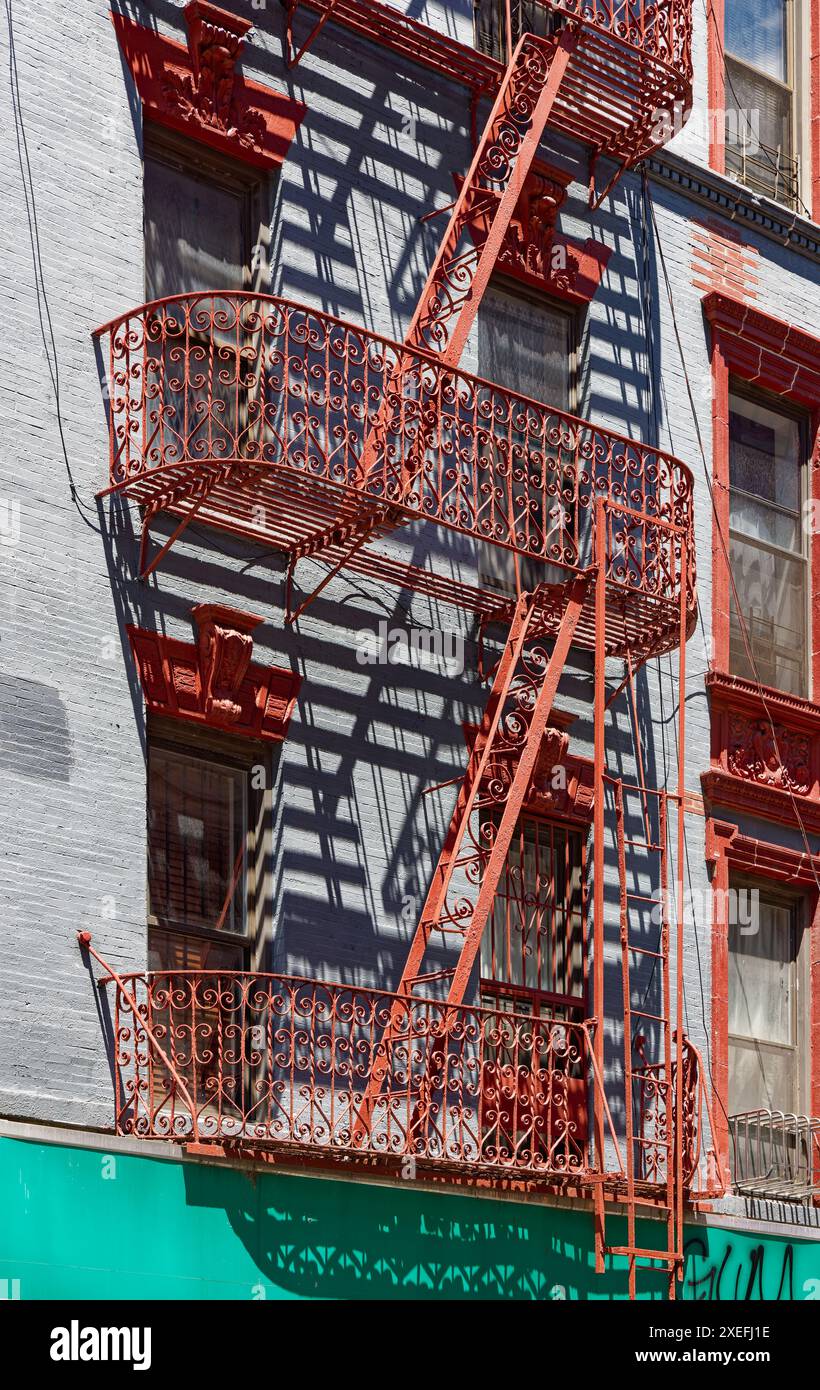 NYC Chinatown: 218 Grand Street, a seven-story walk-up apartment ...