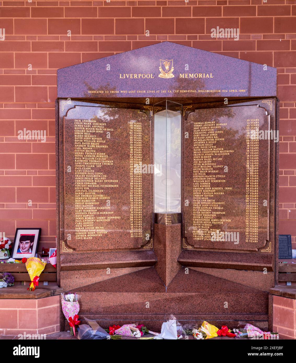 Liverpool FC's memorial to those 97 supporters who died at Hillsborough ...
