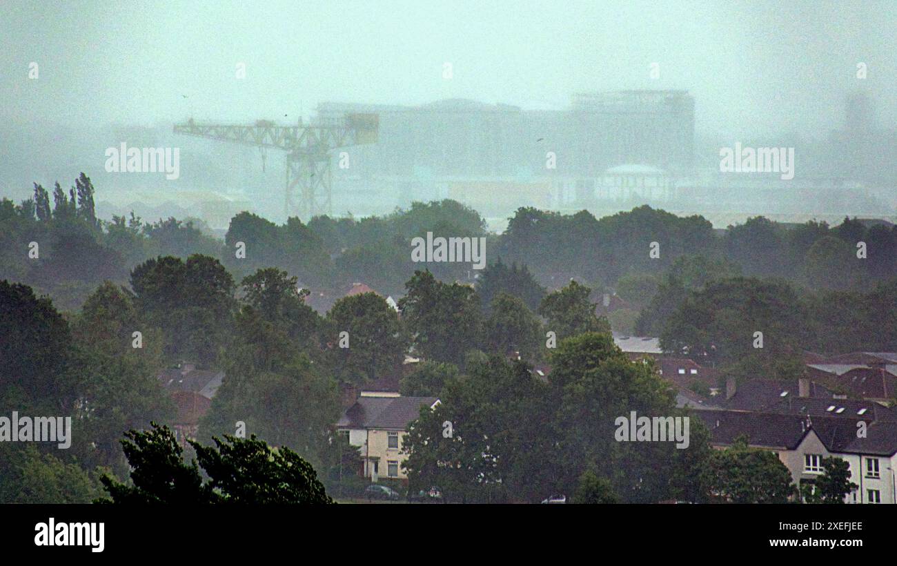 Glasgow, Scotland, UK. 27th June, 2024: UK Weather: High winds and torrential rain in the west ...