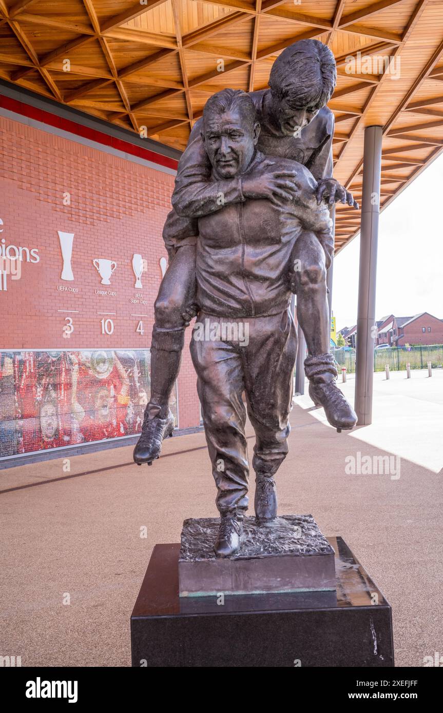 Statue outside Anfield, Liverpool FC football ground of Bill Paisley ...