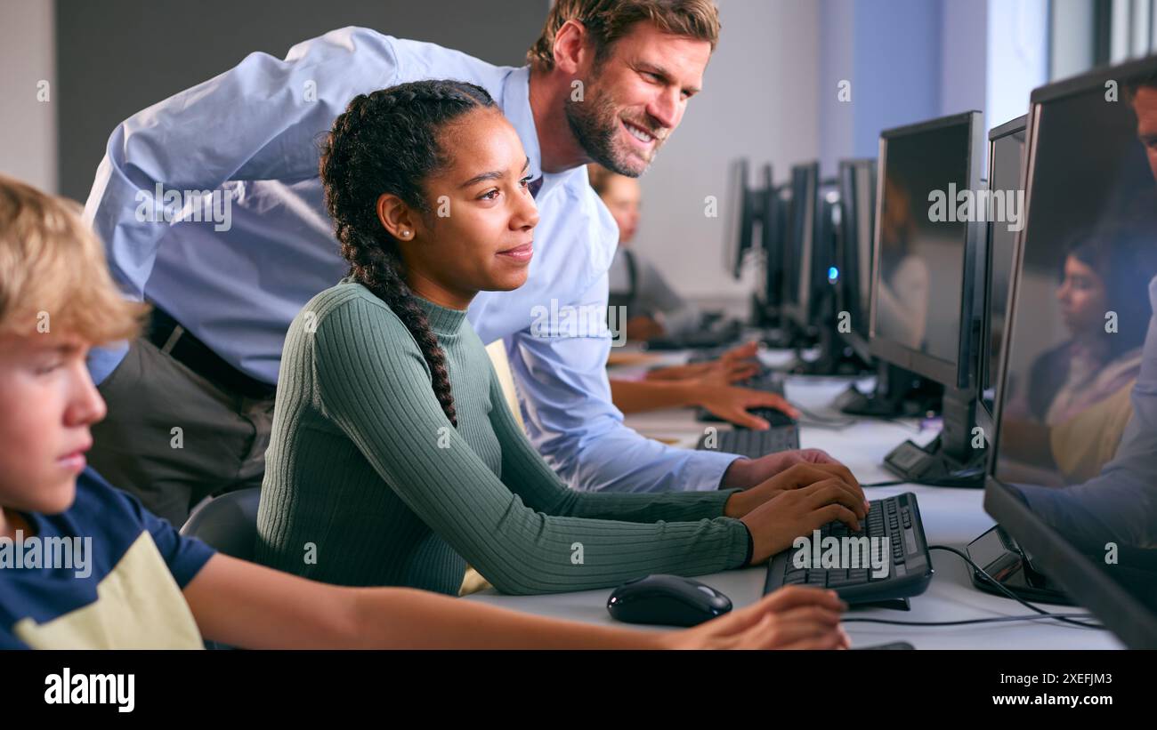 South american tech students hi-res stock photography and images - Alamy