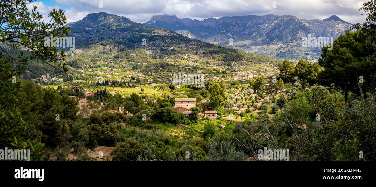 Carretera de deia hi-res stock photography and images - Alamy