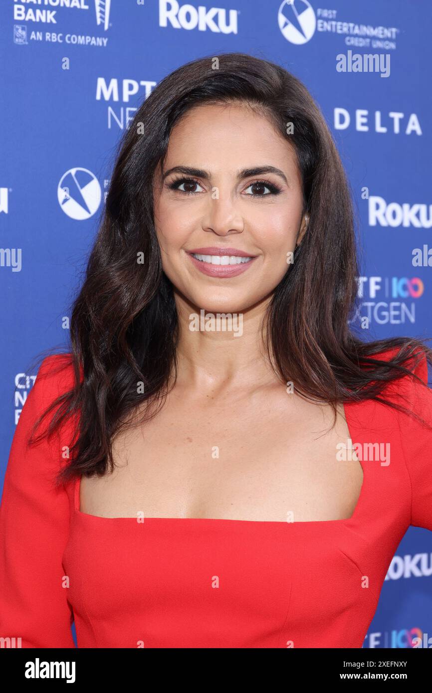 Azita ghanizada hi-res stock photography and images - Alamy