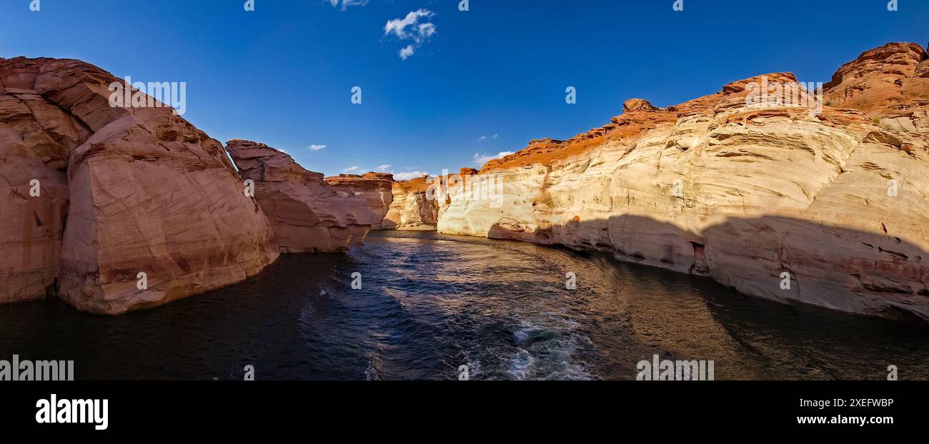Red river flowing on mars hi-res stock photography and images - Alamy