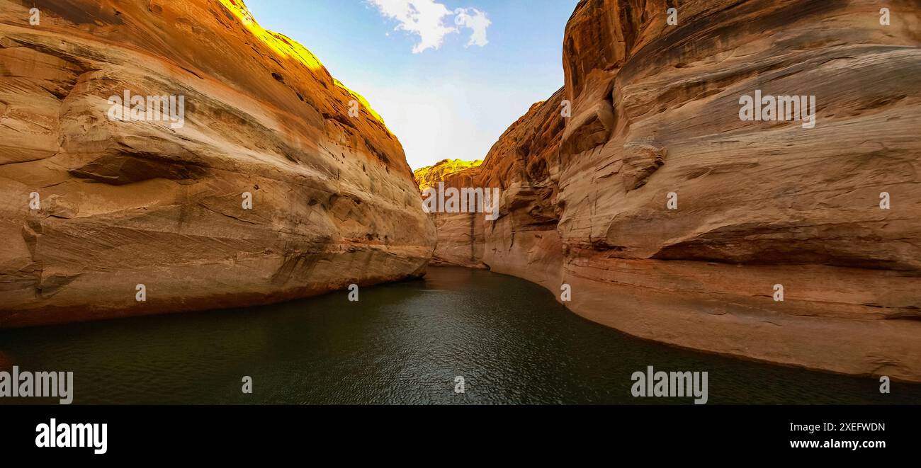 Beautiful canyon and lonely rocks on the Lake Powell Stock Photo - Alamy