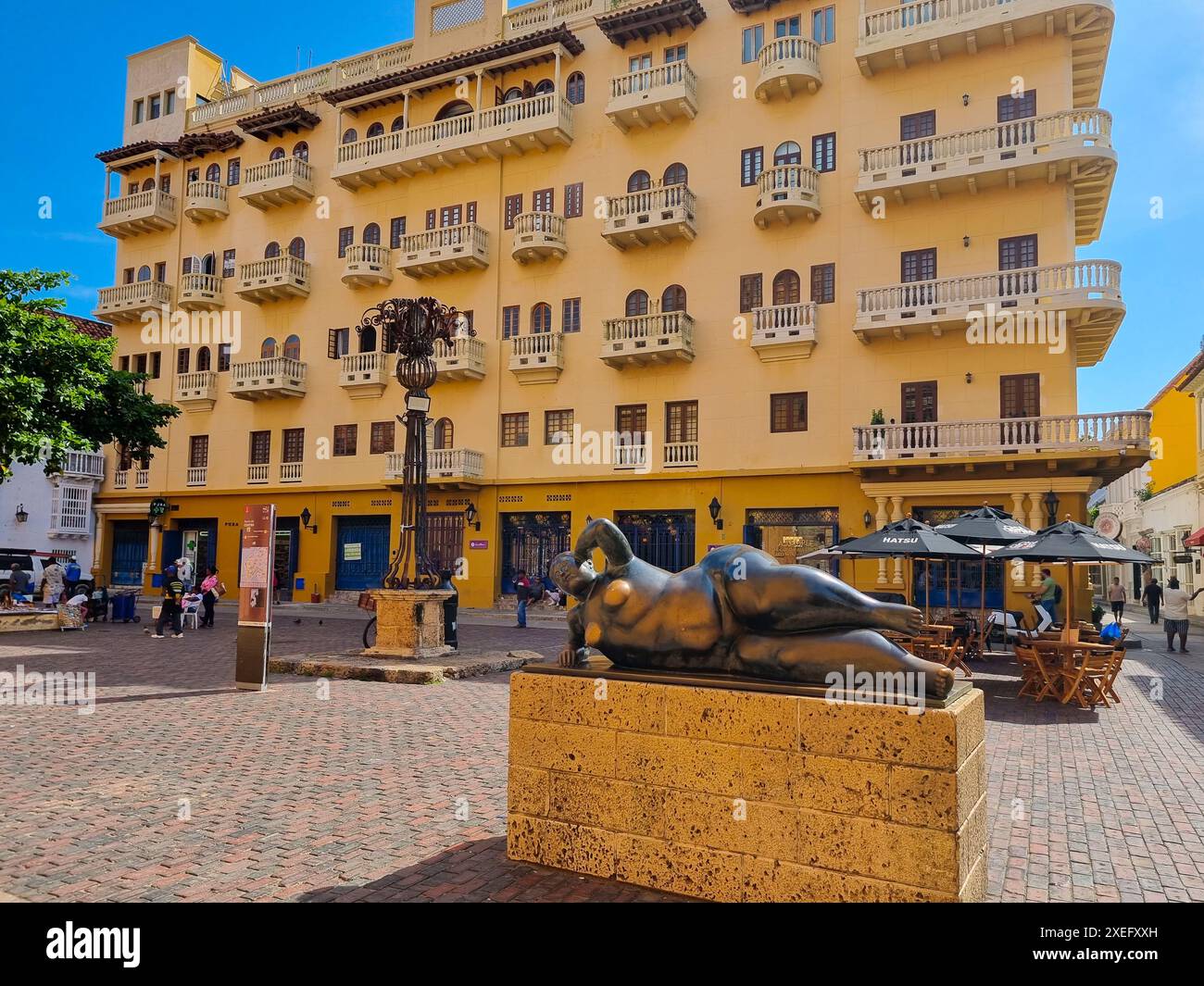 Botero woman sculpture hi-res stock photography and images - Alamy