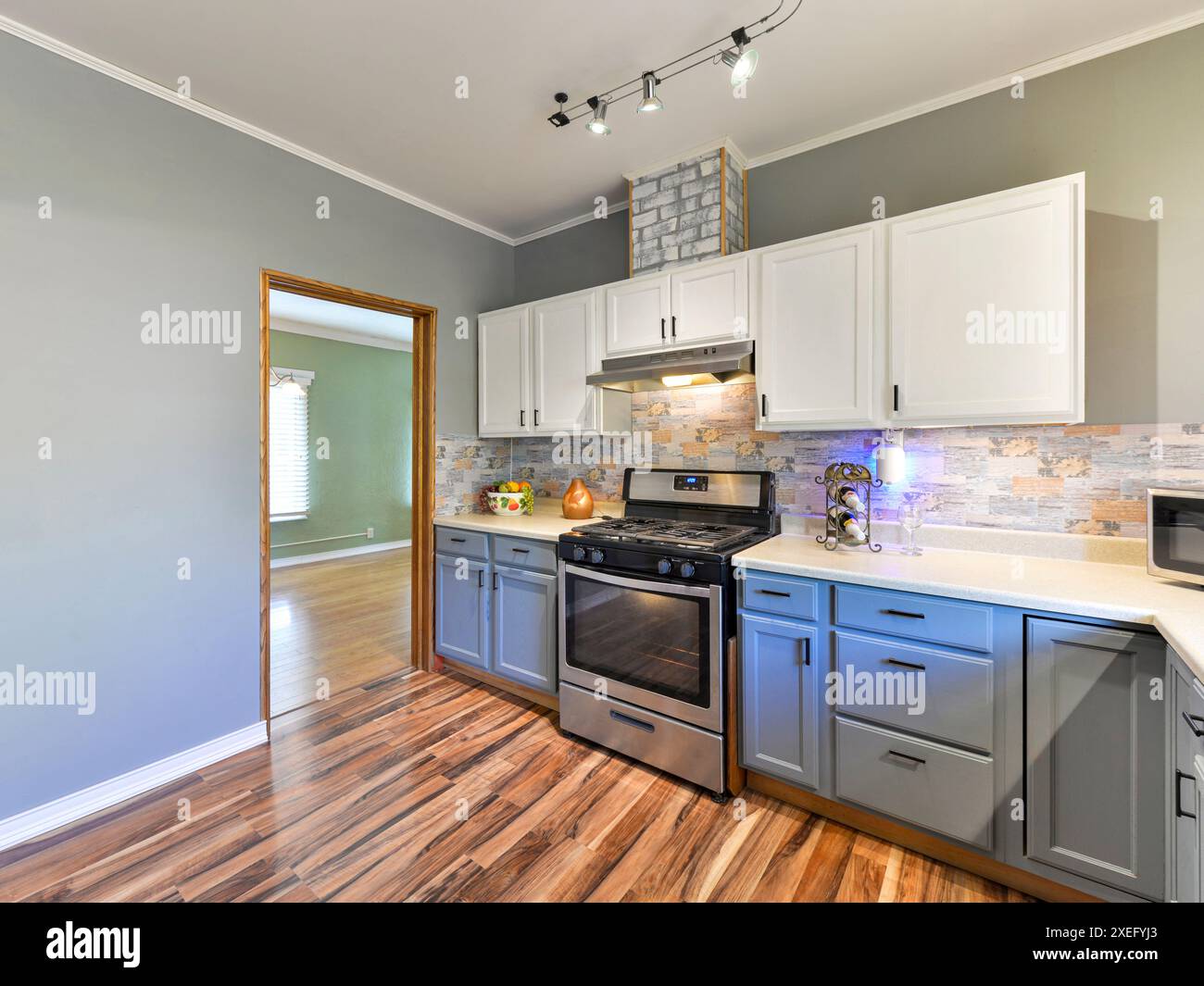 Modern residential kitchen interior Stock Photo - Alamy