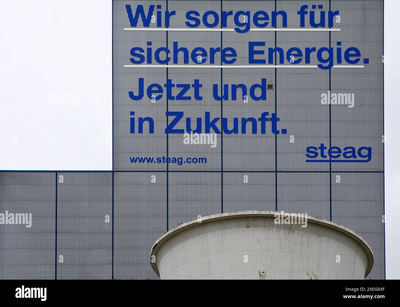 Herne power plant with the statement We ensure safe energy. Now and in ...