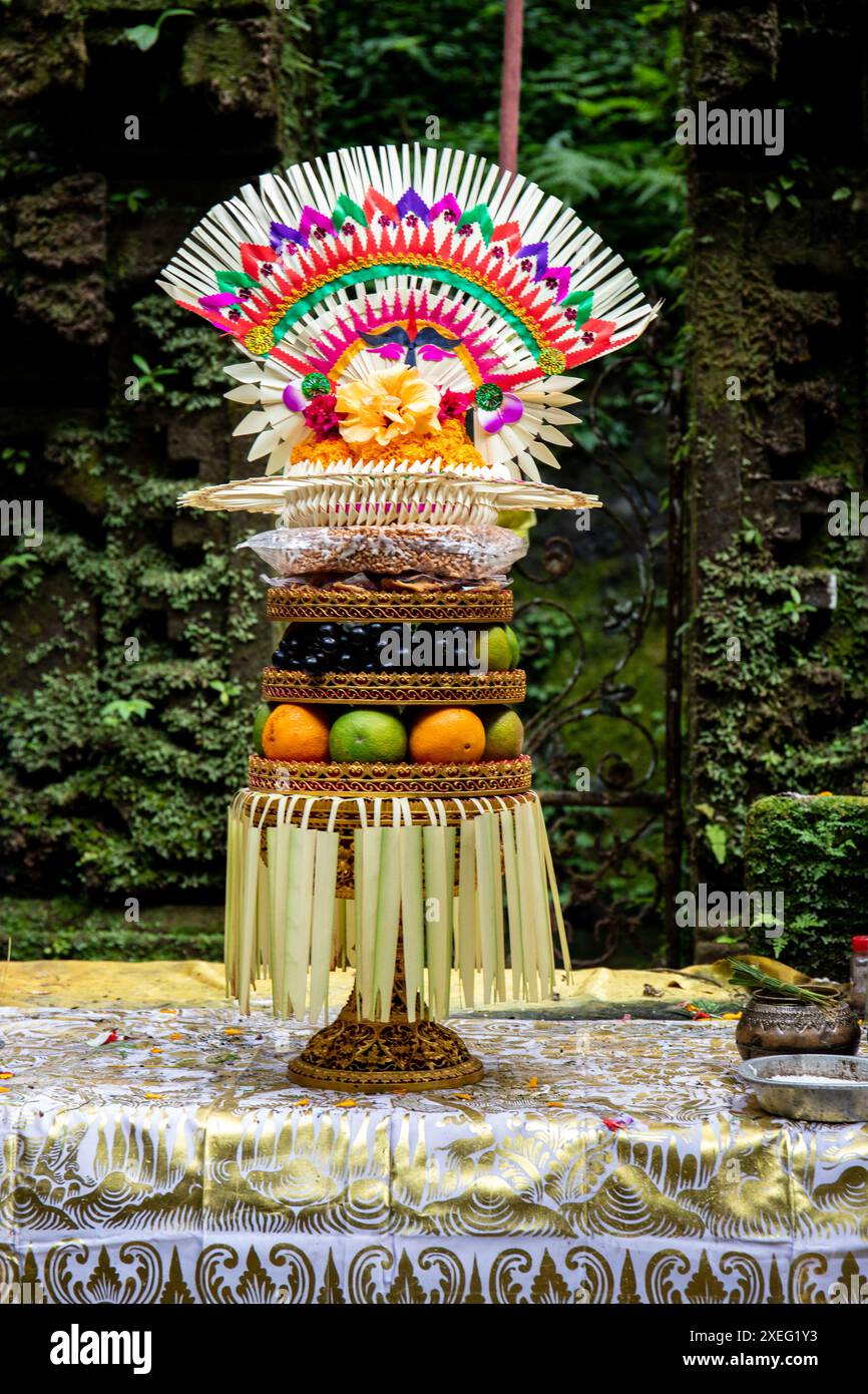 A small temple used for holy ablutions. Holy water in Bali, Indonesia ...