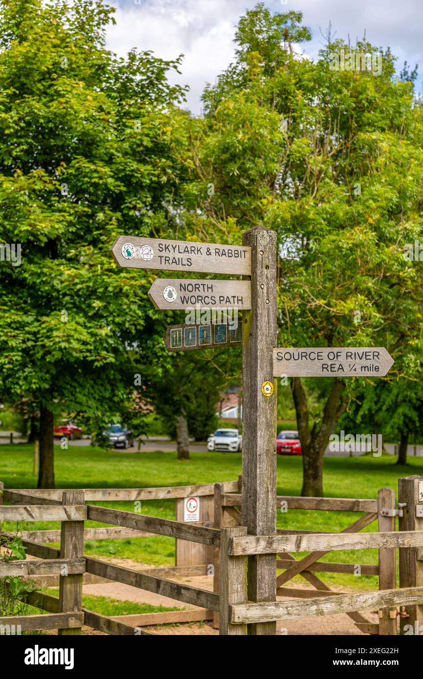 Country park signage hi-res stock photography and images - Alamy