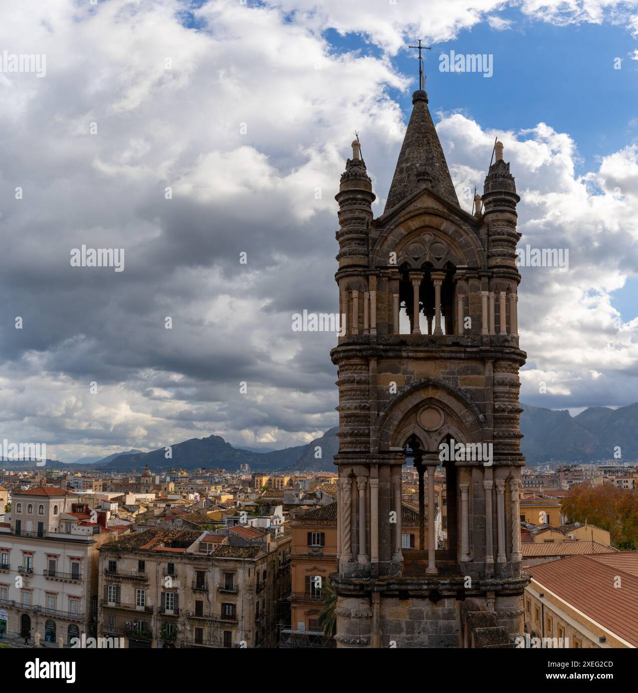 Bell towers and rooftop with cupolas of the Palermo Cathedral Stock ...