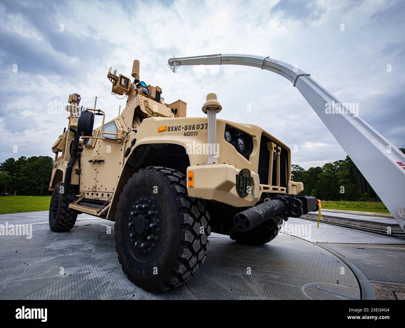 Environmental impact of warfare hi-res stock photography and images - Alamy