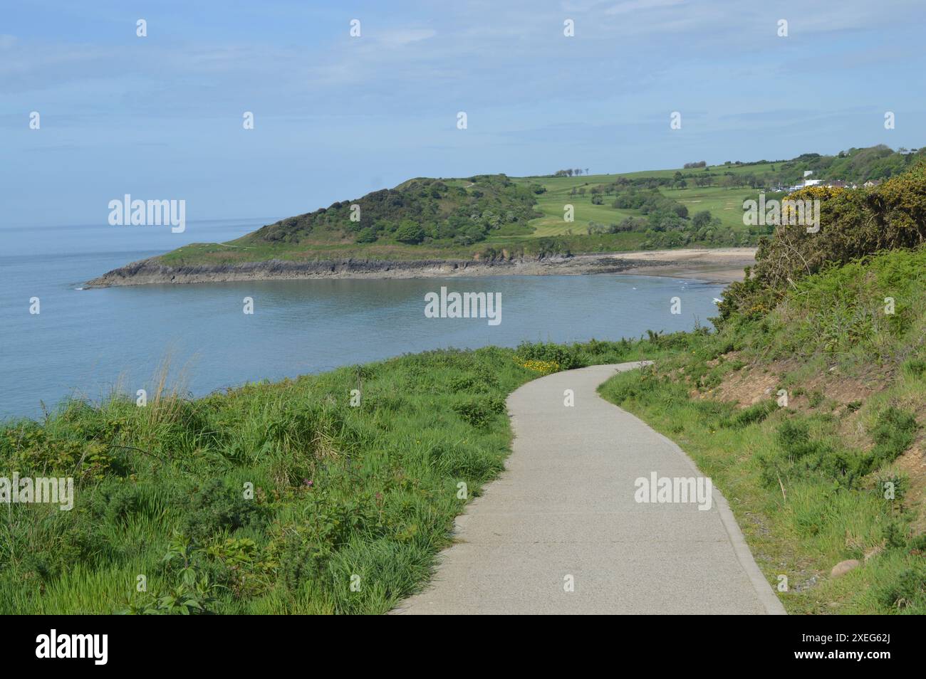 Cliff top footpath langland hi-res stock photography and images - Alamy