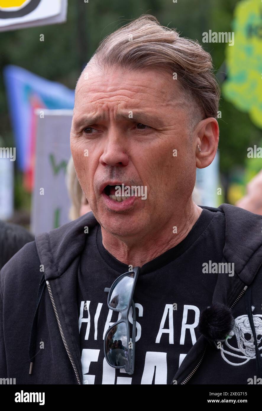 Dale vince free hi-res stock photography and images - Alamy