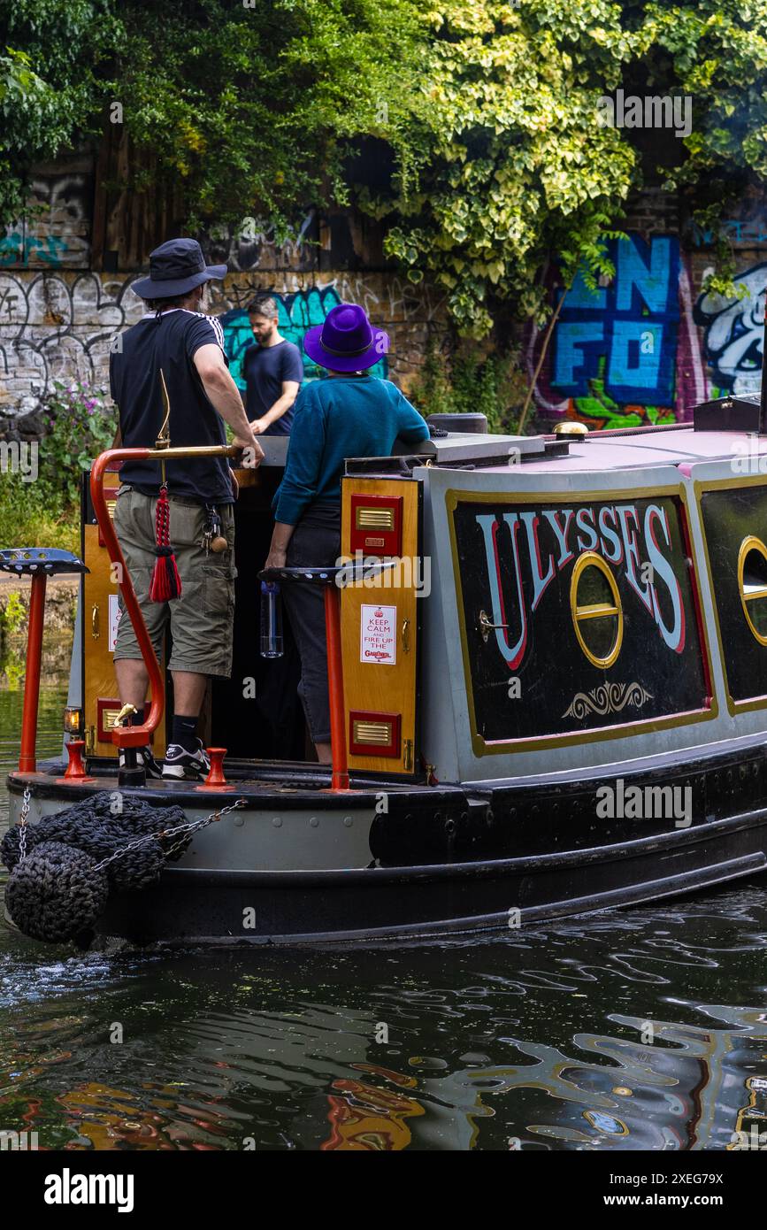 City Road lock along the Regent's Canal London Stock Photo - Alamy