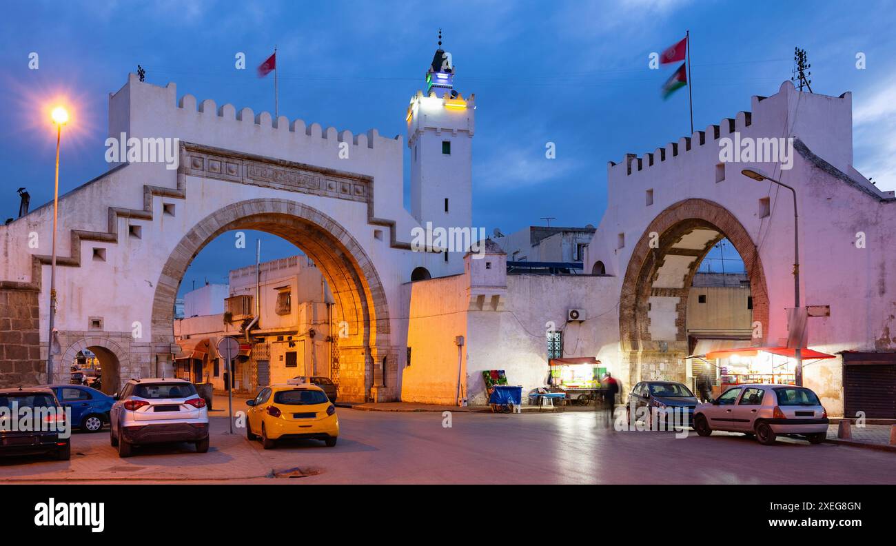 Skyline tunis traditional architecture hi-res stock photography and ...