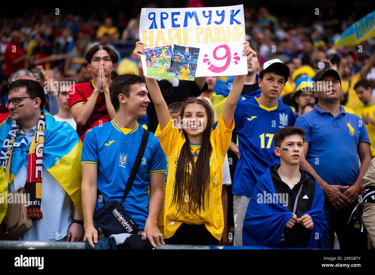 Fans der Ukraine, GER, Ukraine (UKR) vs Belgium (BEL), Fussball ...