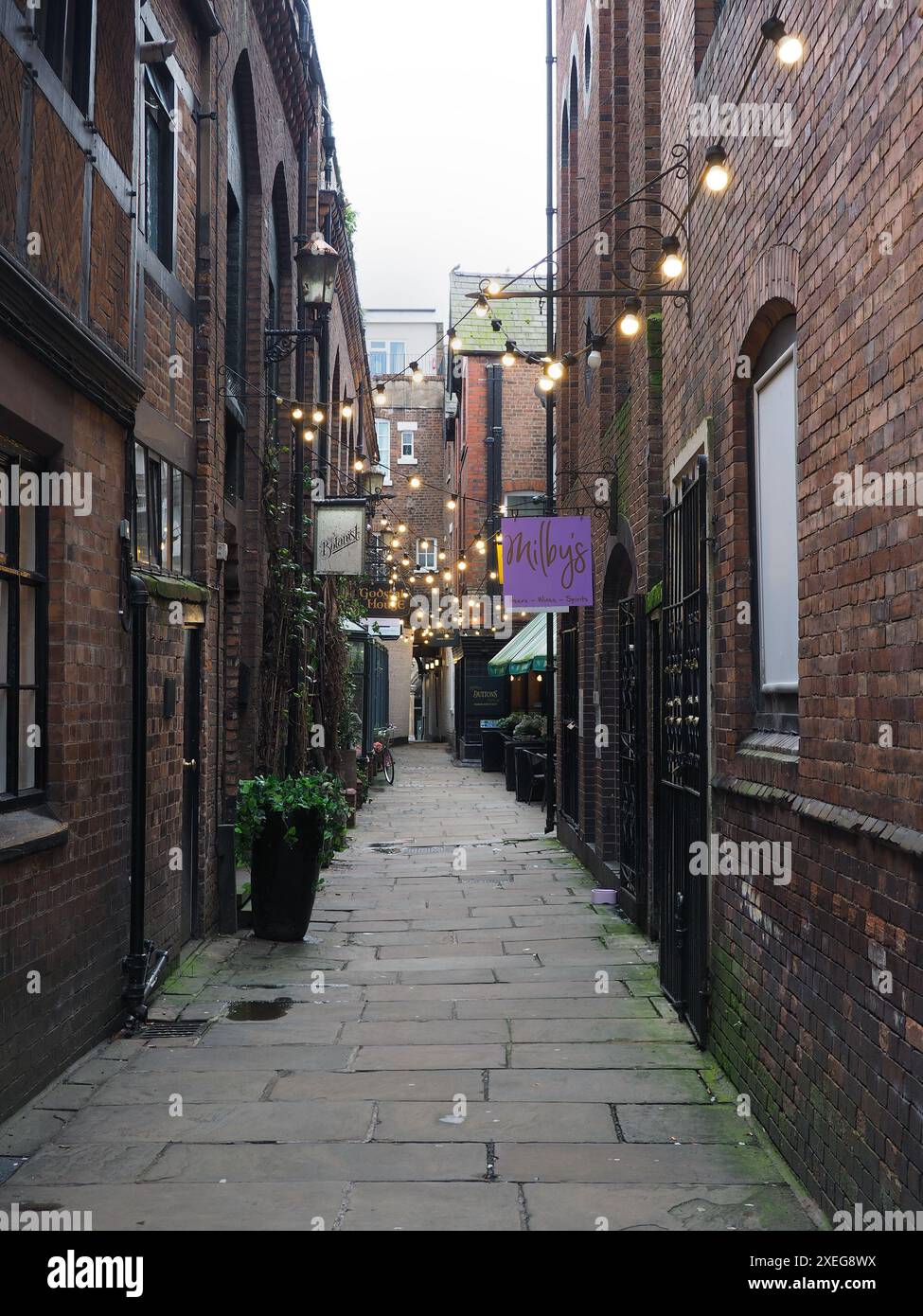 Godstall Lane In Cheshire city centre with bars and restaurants in the ...