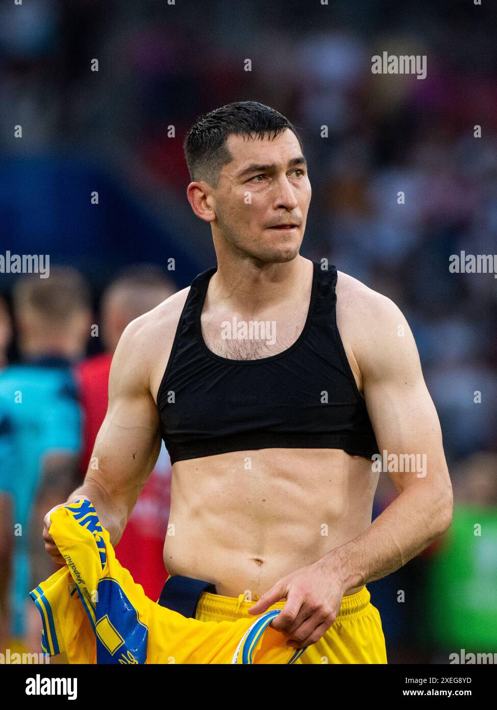 Taras Stepanenko (Ukraine, #06) ist enttauescht ueber das Unentschieden ...