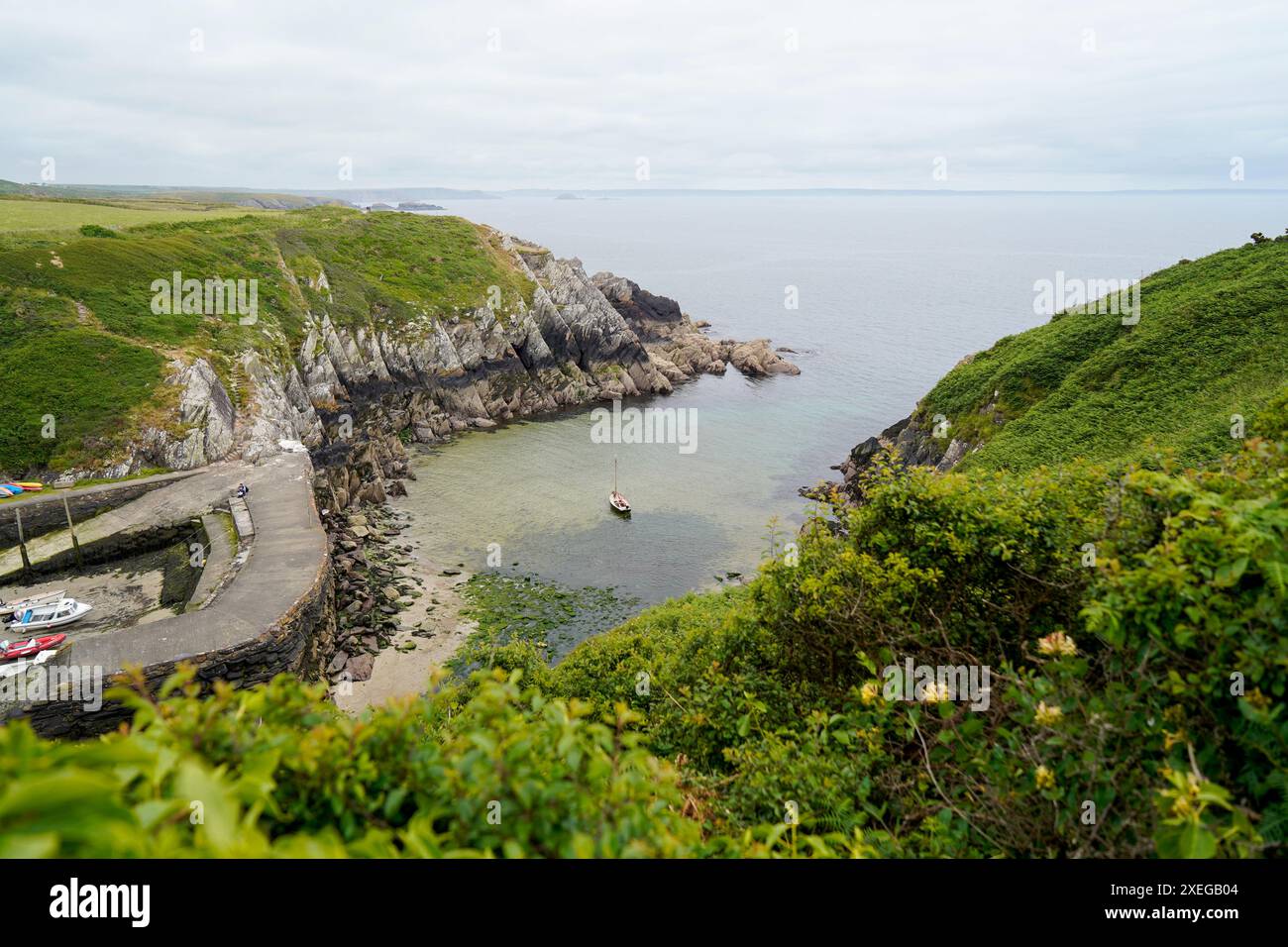 Low tide in Porthclais Harbour Stock Photo - Alamy