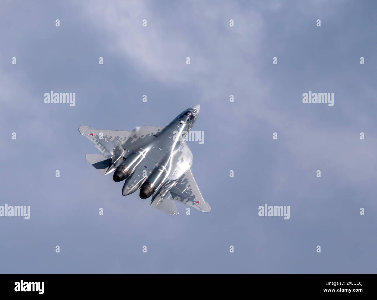 Sukhoi su 57 hi-res stock photography and images - Alamy