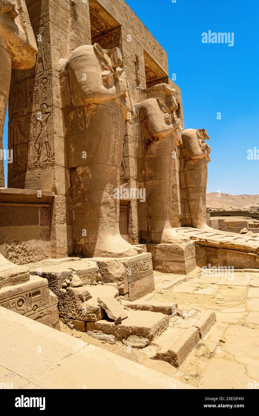 A portico of Osiris columns in front of the Hypostyle Hall at Ramesseum ...
