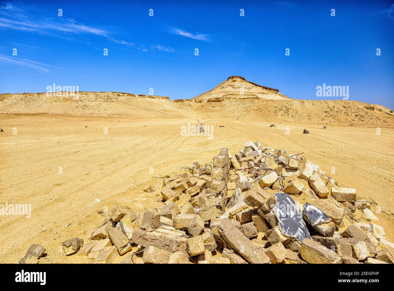 Mound of rubble and debris in the desert near Meidum Pyramid Stock ...