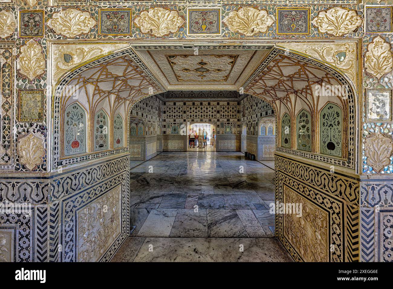 Sheesh mahal amber fort jaipur india hi-res stock photography and ...