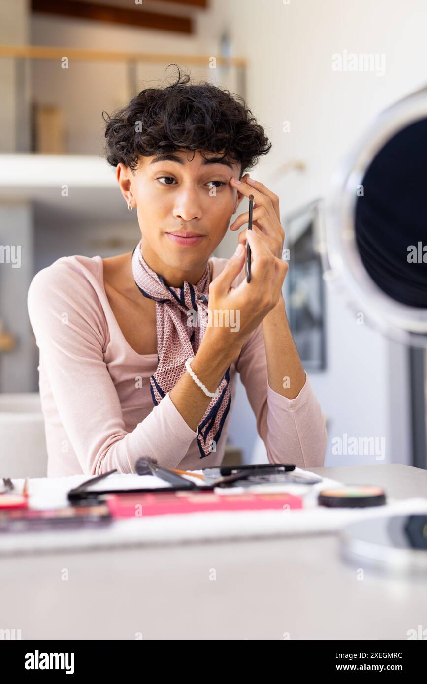 Vanity table hi-res stock photography and images - Alamy