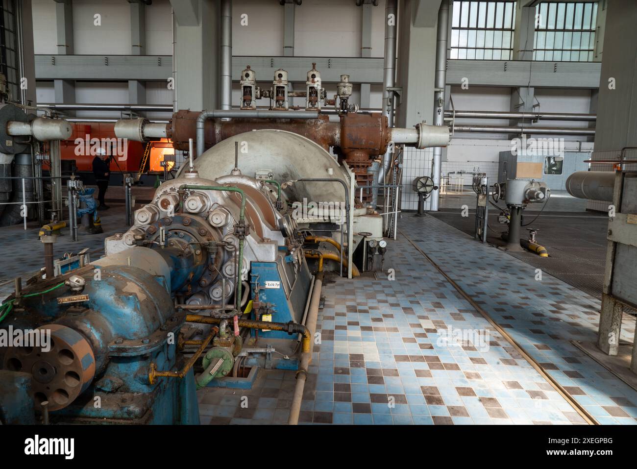 Turbine and generator in a coal-fired power plant Stock Photo - Alamy