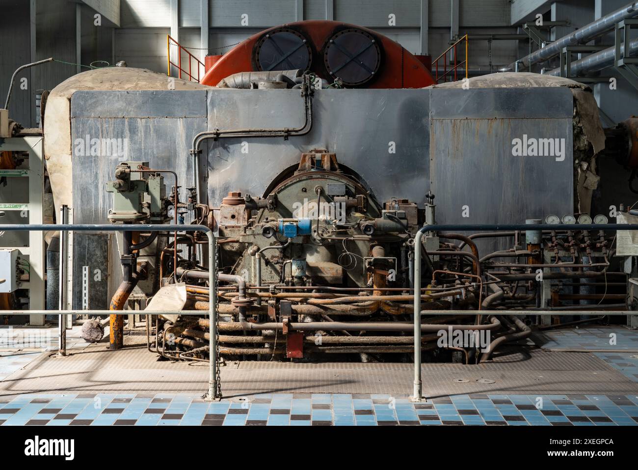 Turbine and generator in a coal-fired power plant Stock Photo - Alamy