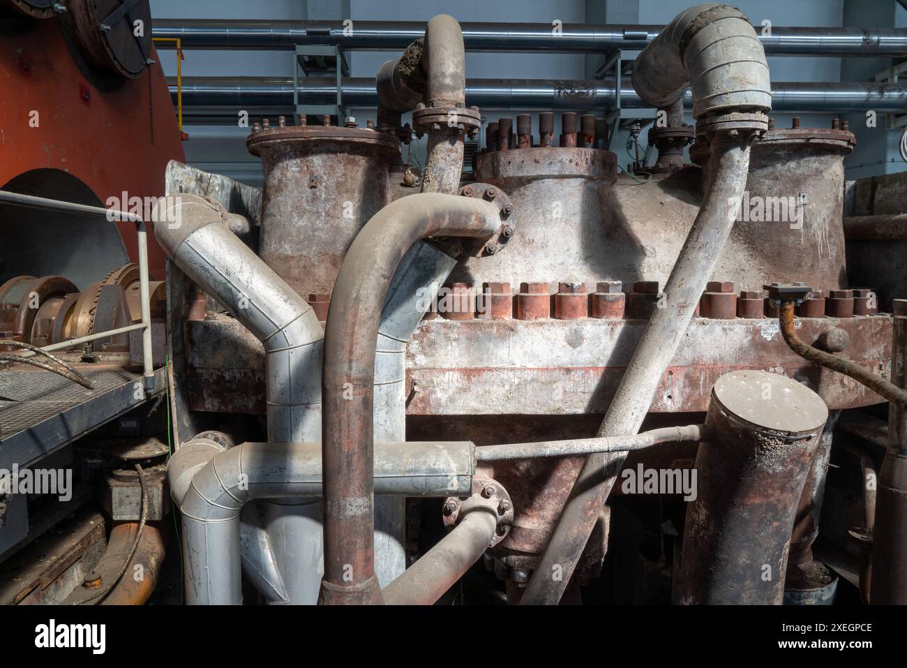 Turbine and generator in a coal-fired power plant Stock Photo - Alamy
