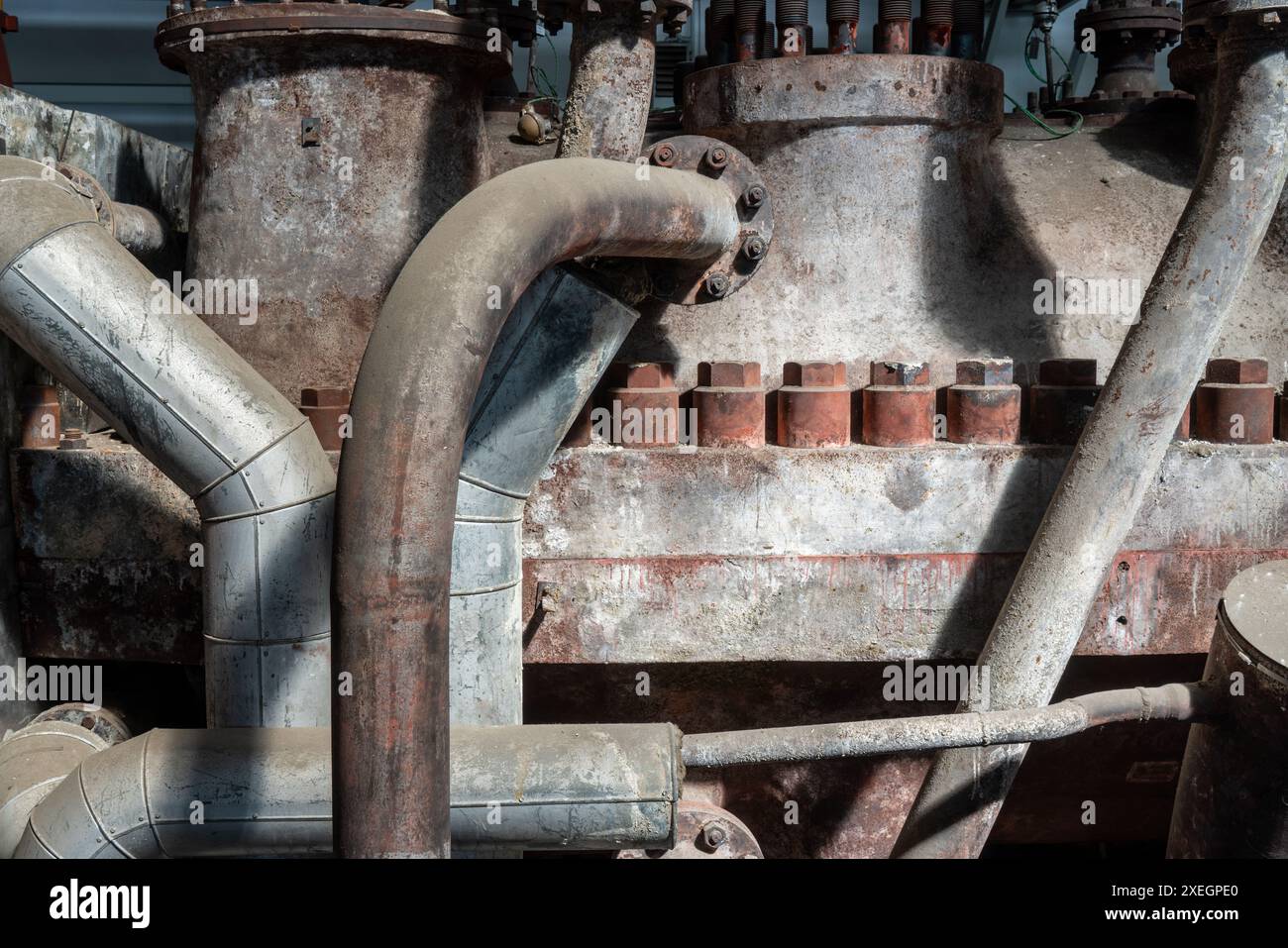 Turbine and generator in a coal-fired power plant Stock Photo - Alamy