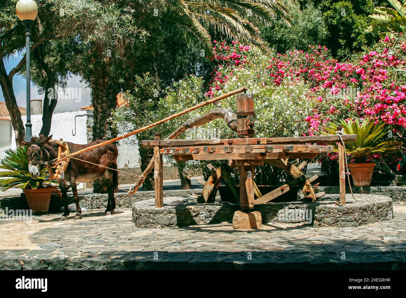 Historic water wheel Stock Photo - Alamy