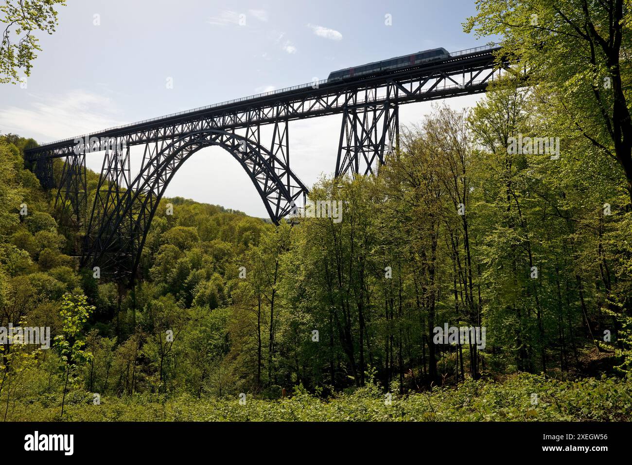 Muengstener Bridge with diesel railcars, highest railway bridge in ...
