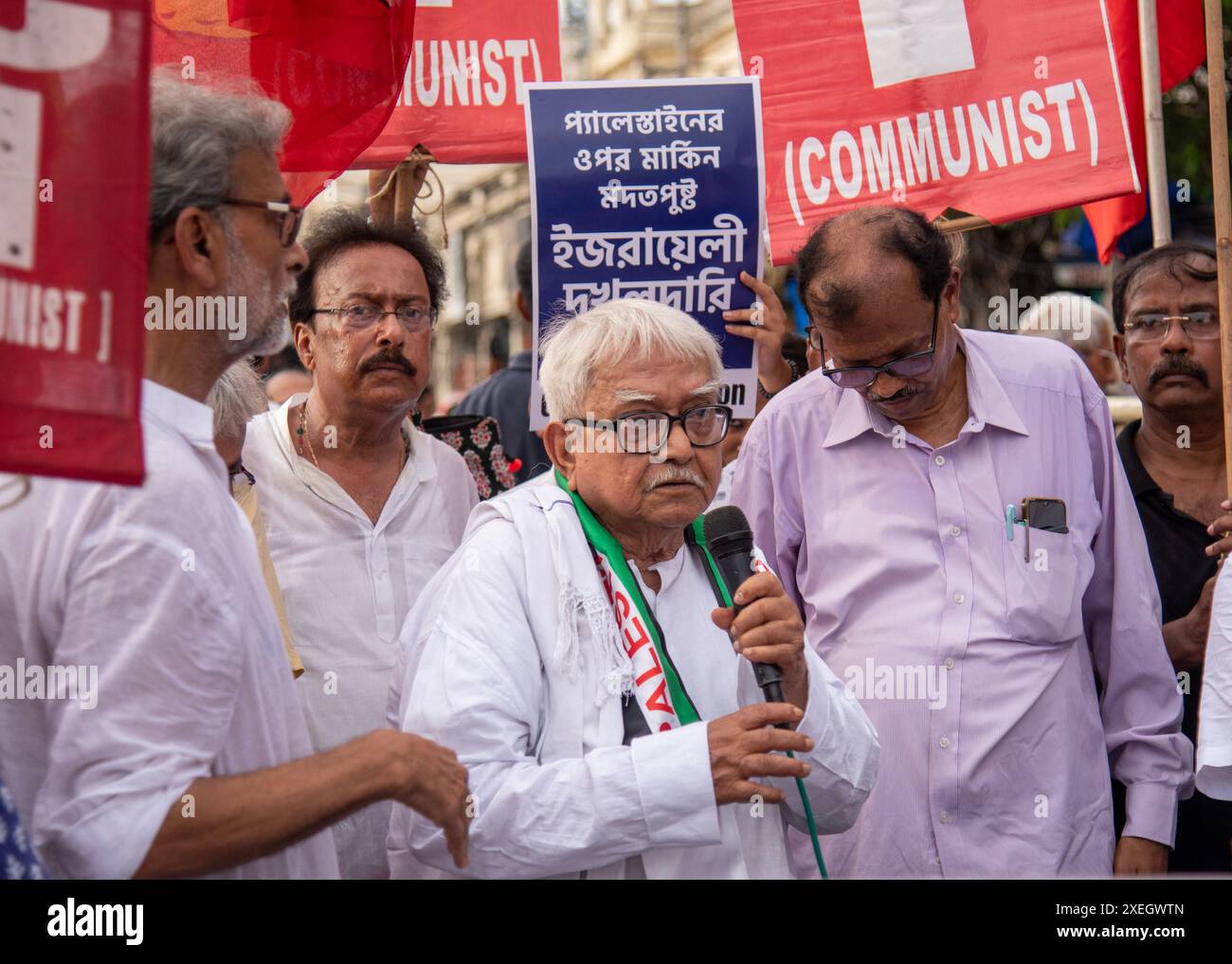 Communist party of india marxist leninist hi-res stock photography and ...
